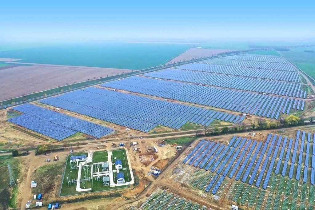 100 Megawatt Solar Farm – Machinery Guides